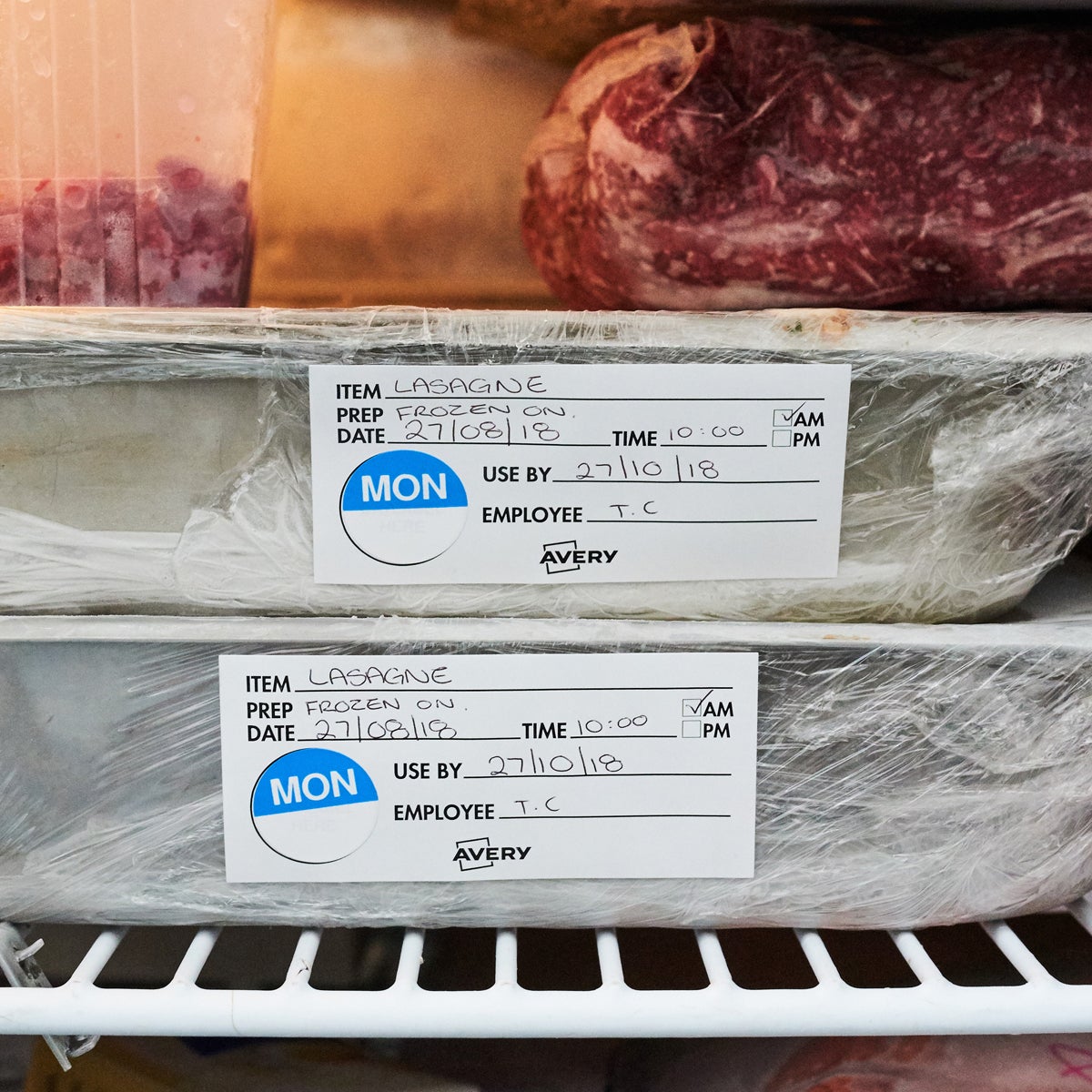 Avery Labels Monday Round Day 24mm Blue White 1000 Roll | Paper Plus